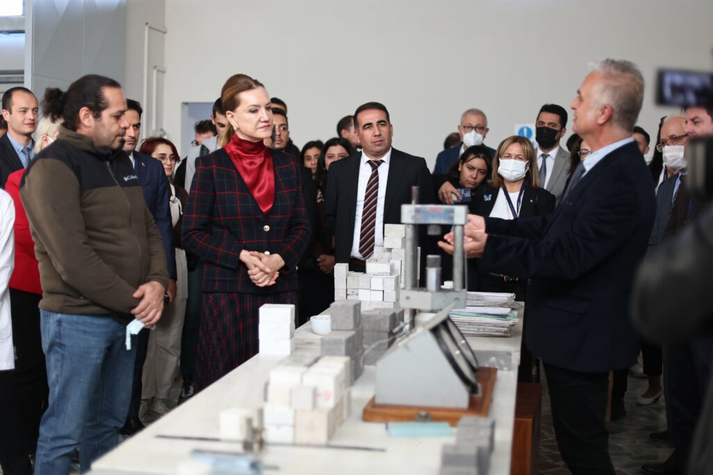 DEÜ’DEN BİLİM ATAĞI – MEDYA